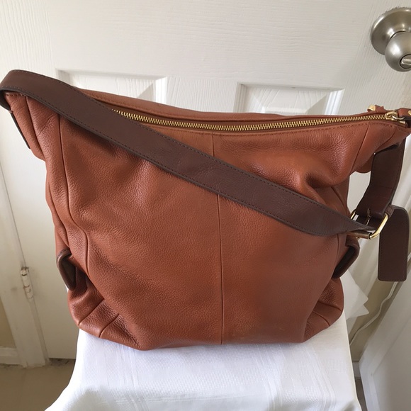 Isaac Mizrahi | Bags | Isaac Mizrahi Leather Handbag | Poshmark